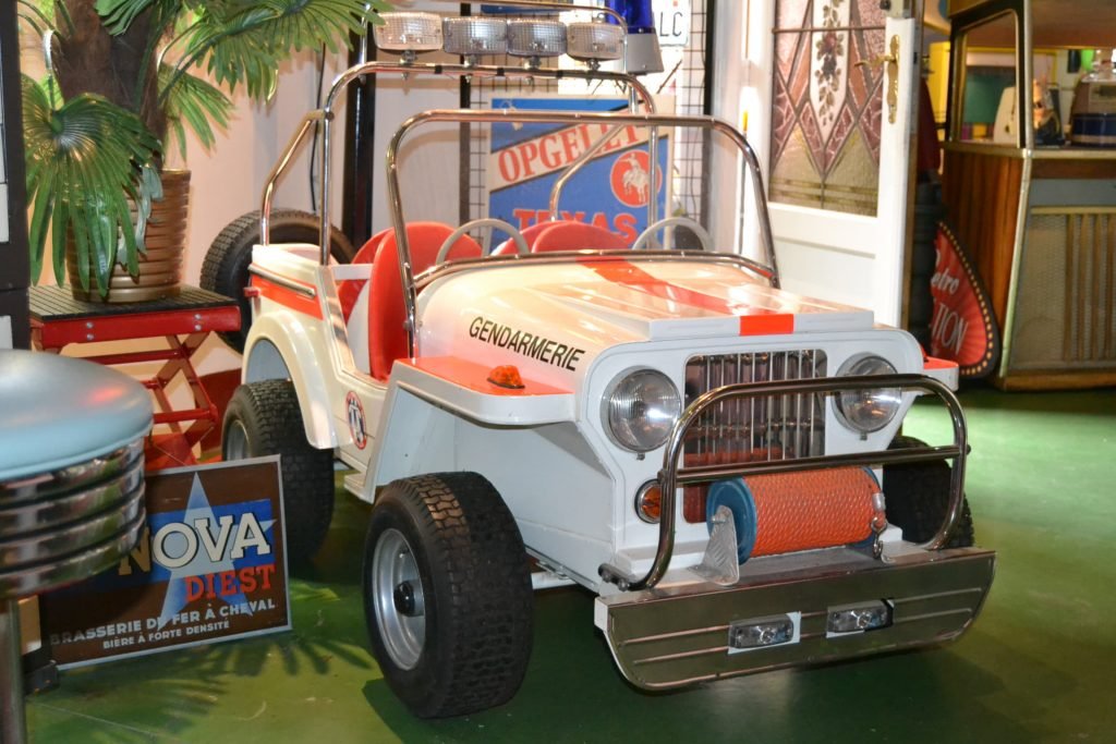 Carnival Ride Jeep by L'autopede Belgium | Retro Station